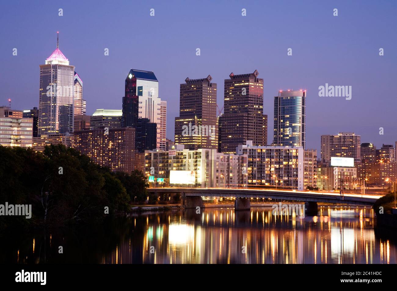 Schuylkill River & Philadelphia Skyline, Pennsylvania, USA Stock Photo ...