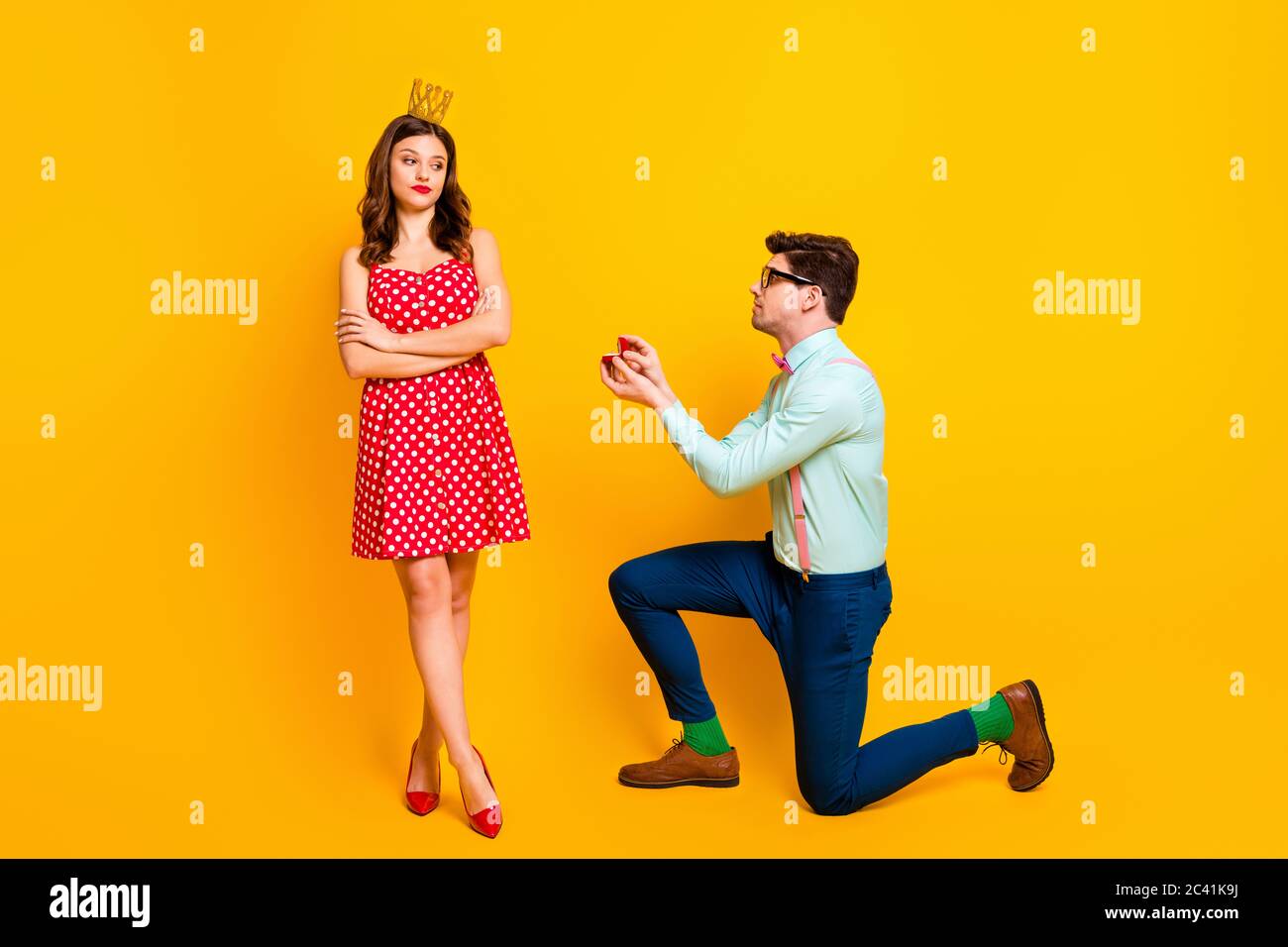 Full body photo of pretty boast lady handsome guy proposing girlfriend ...