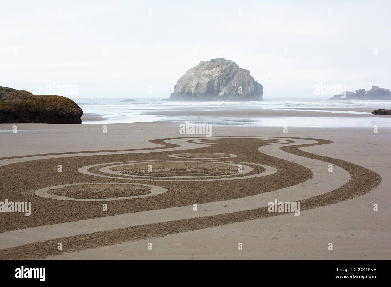 Circles in the Sand labyrinth at Face Rock Beach in Bandon, Oregon, USA ...