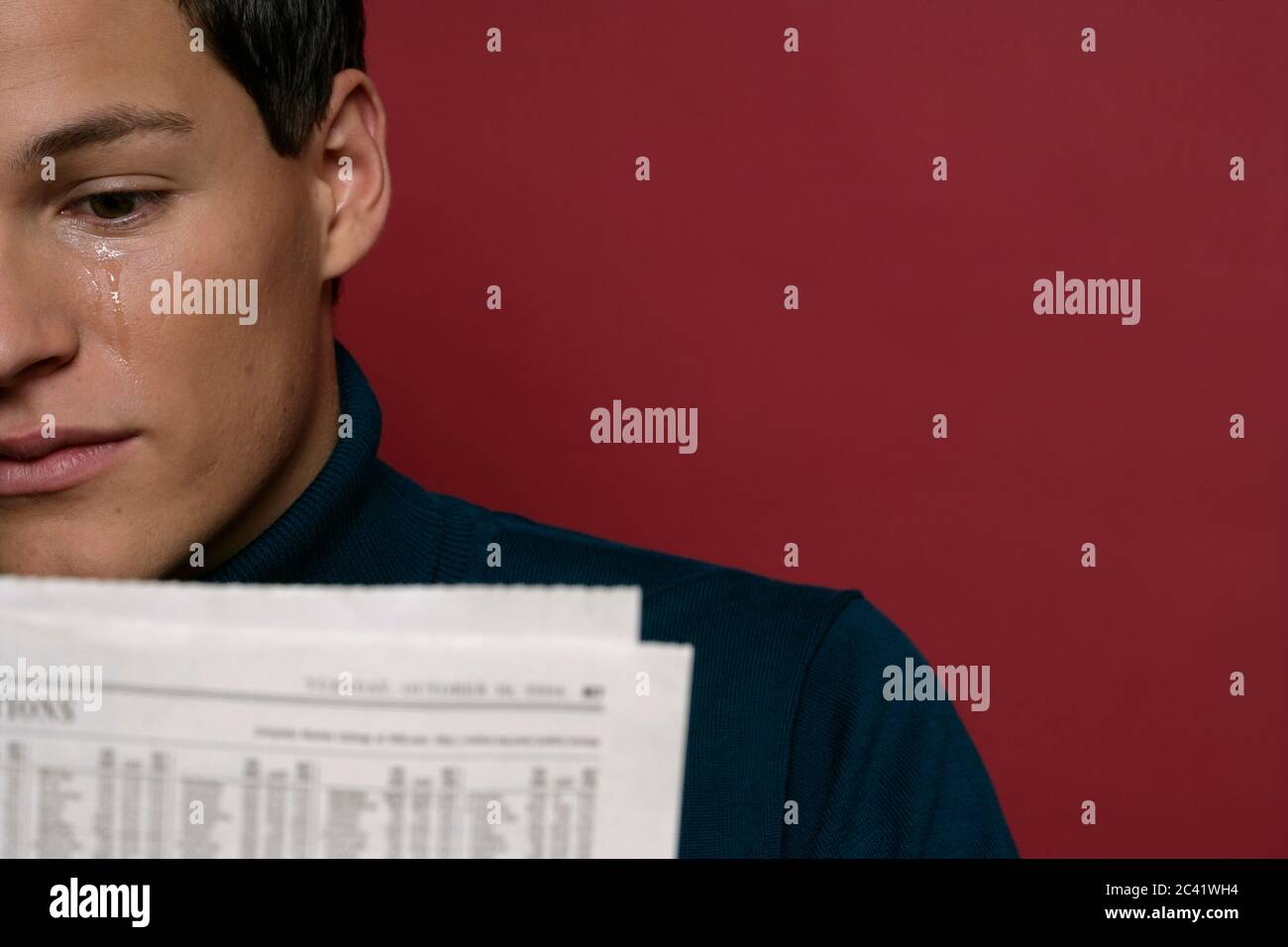 Man cries hi-res stock photography and images - Alamy