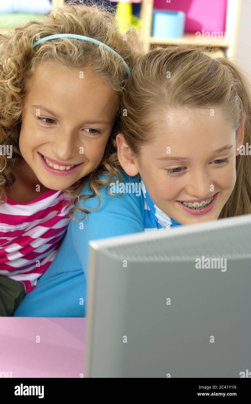 Close up girl working computer hi-res stock photography and images - Alamy