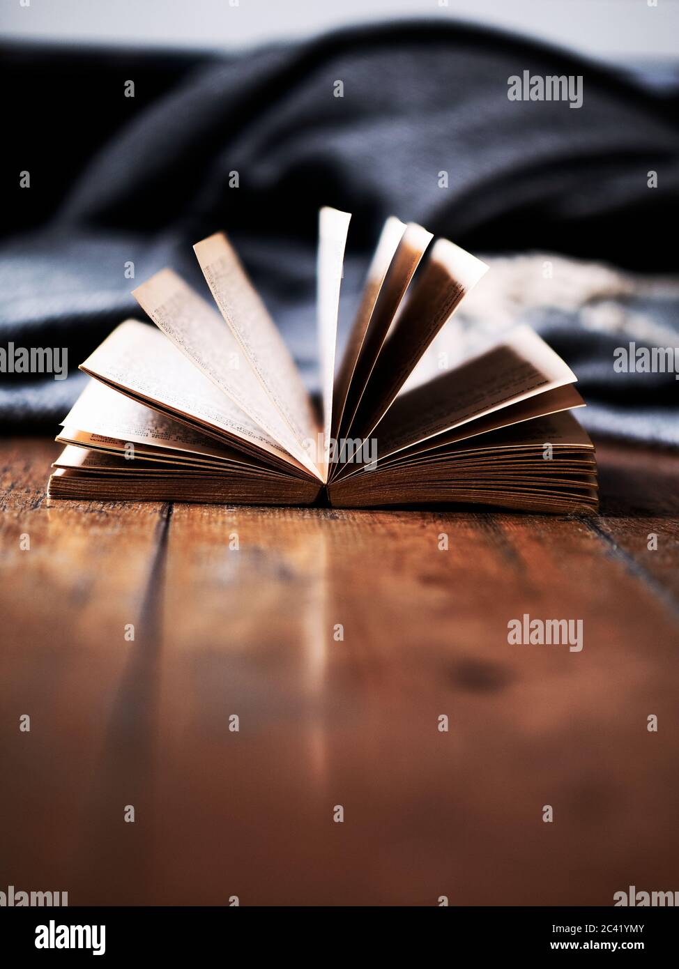 Open book with yellowed old pages Stock Photo - Alamy