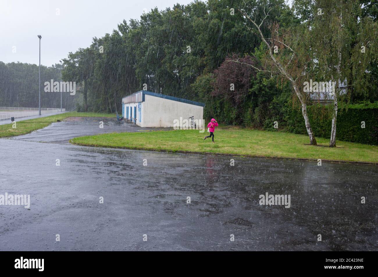 Heavy monsoon rain shower hi-res stock photography and images - Alamy