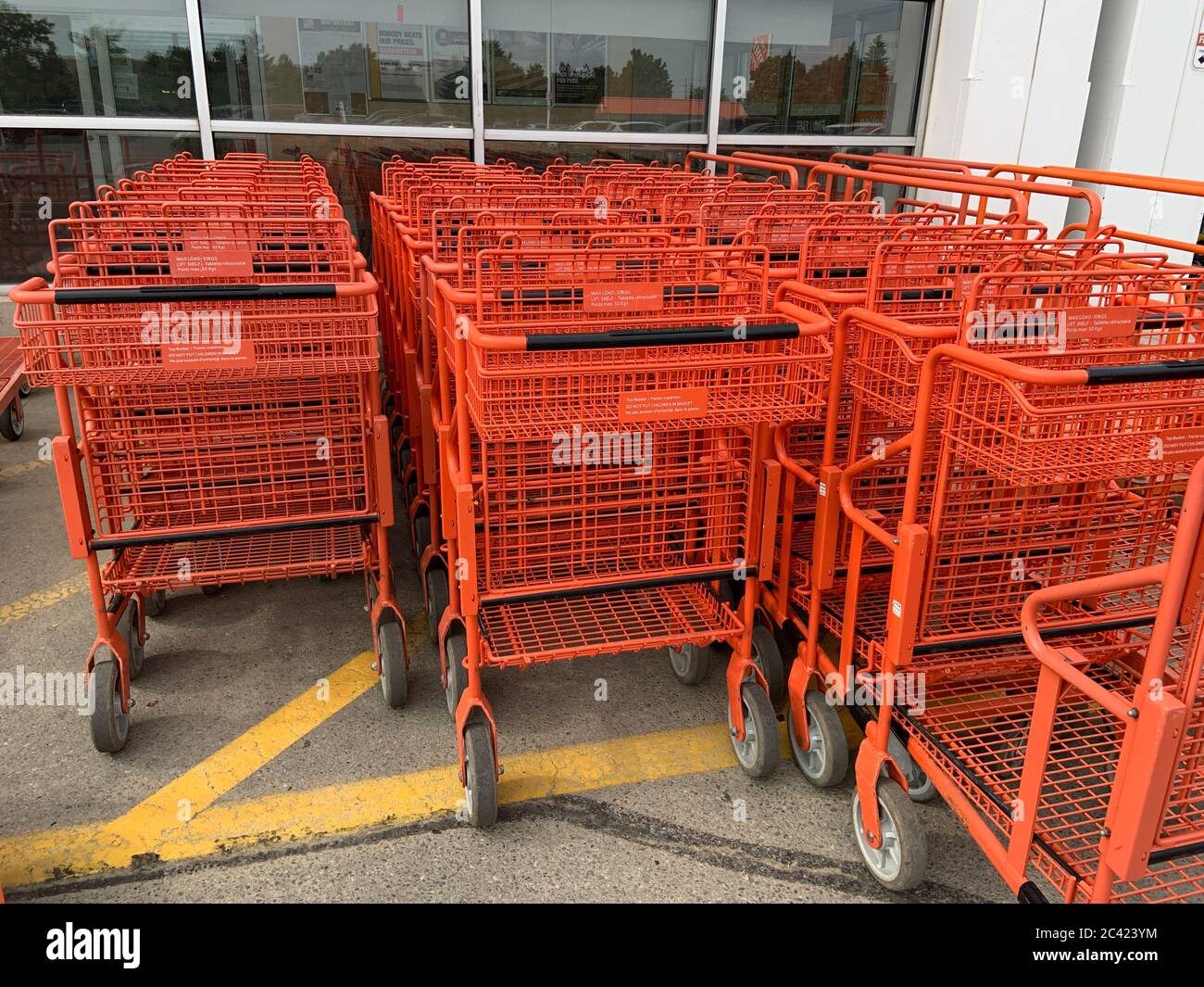 Home hardware store canada hi-res stock photography and images - Alamy