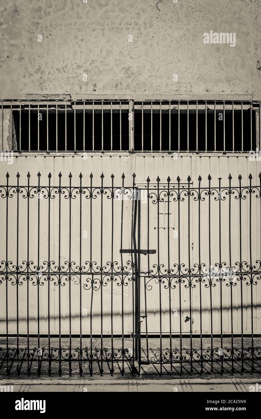 Symmetrical gate design hi-res stock photography and images - Alamy