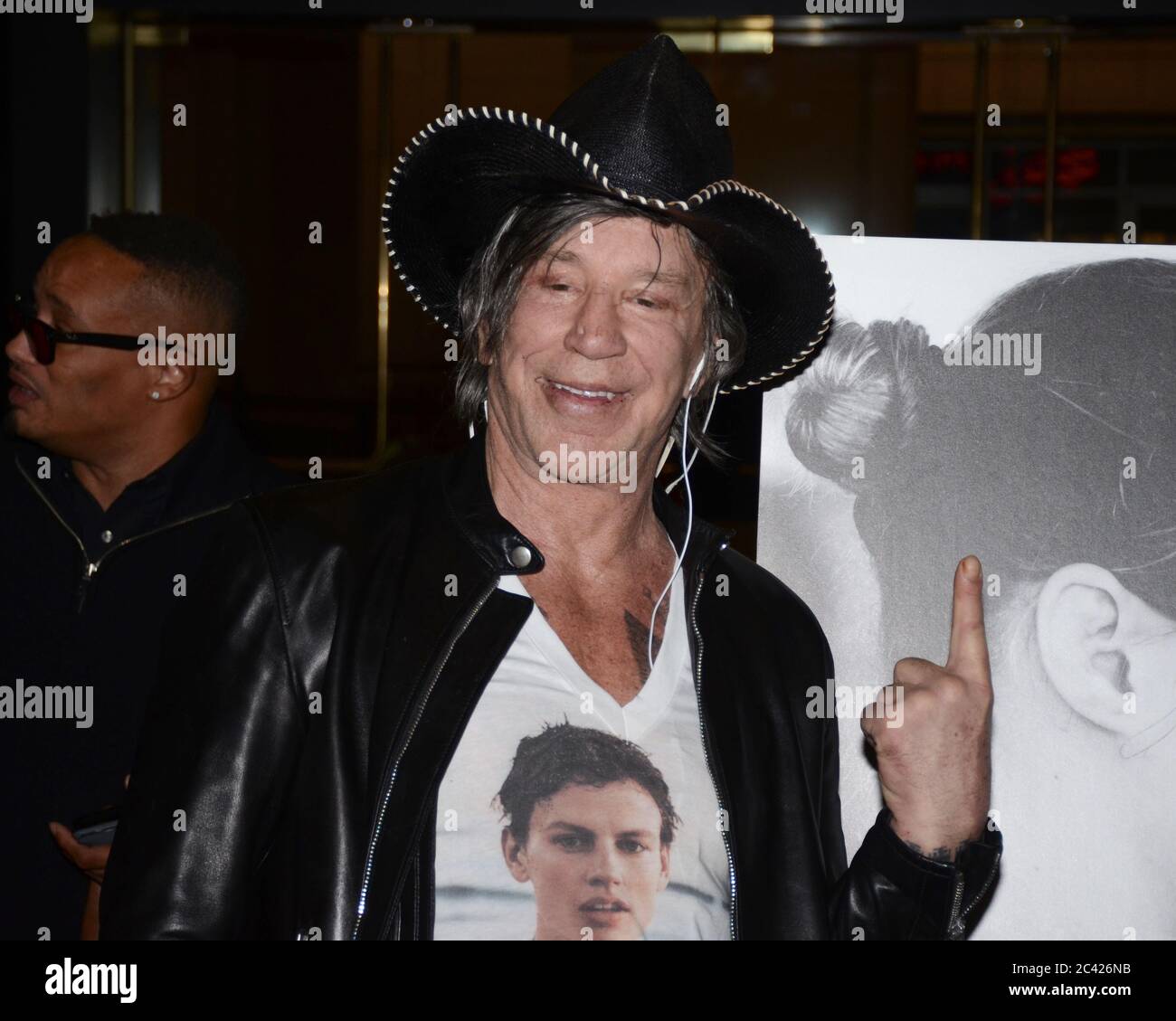 Mickey rourke 2016 hi-res stock photography and images - Alamy