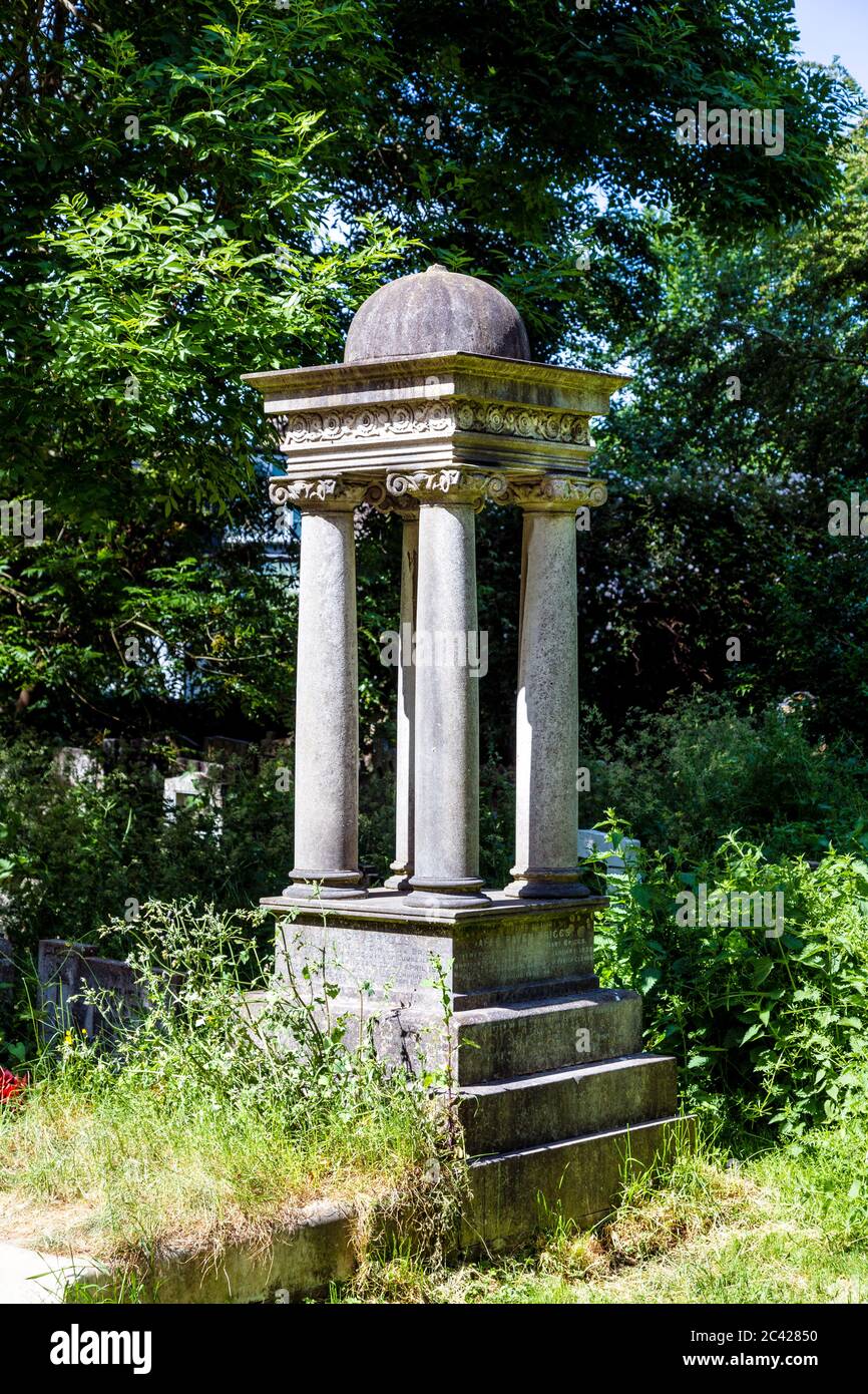 Abney park london cemetery hi-res stock photography and images - Alamy