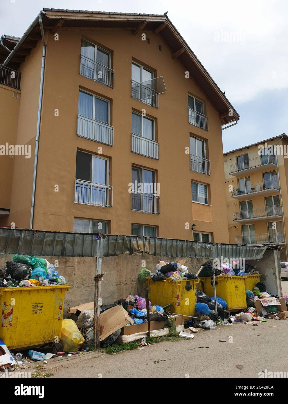 Messy pollution in garbage dump area spills in the streets of Floresti ...