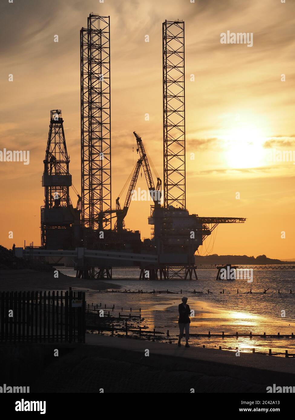 Sheerness, Kent, UK. 23rd June, 2020. UK Weather: sunset in Sheerness ...