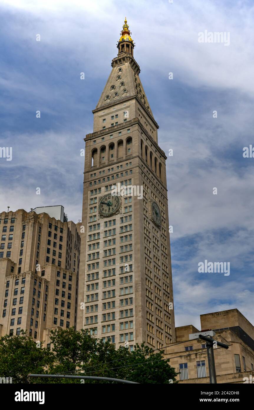 New York City, New York - June 11, 2020: Metropolitan Life Insurance ...