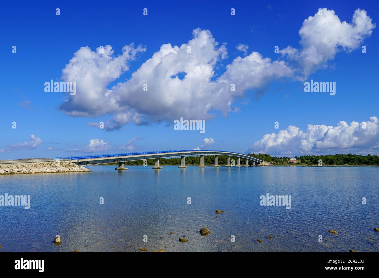 Old Vir bridge that connects the island with the mainland. Beautiful ...