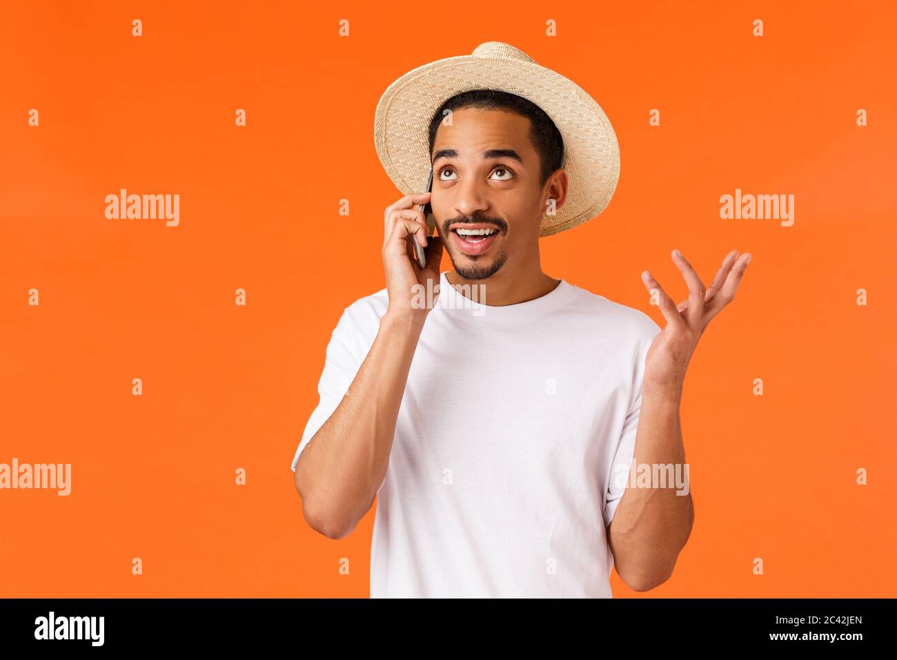 Student roaming hi-res stock photography and images - Alamy