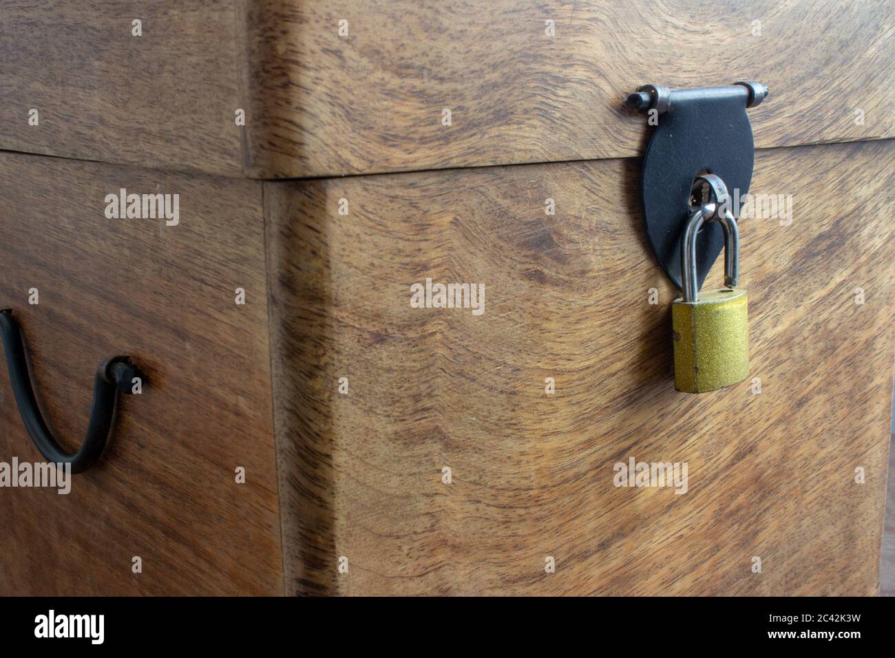 Locking box hi-res stock photography and images - Alamy