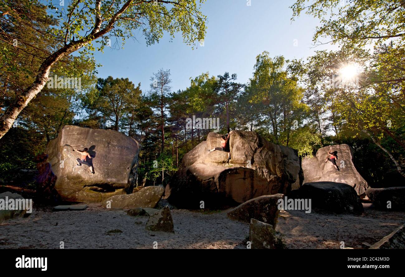 Bouldering images hi-res stock photography and images - Alamy