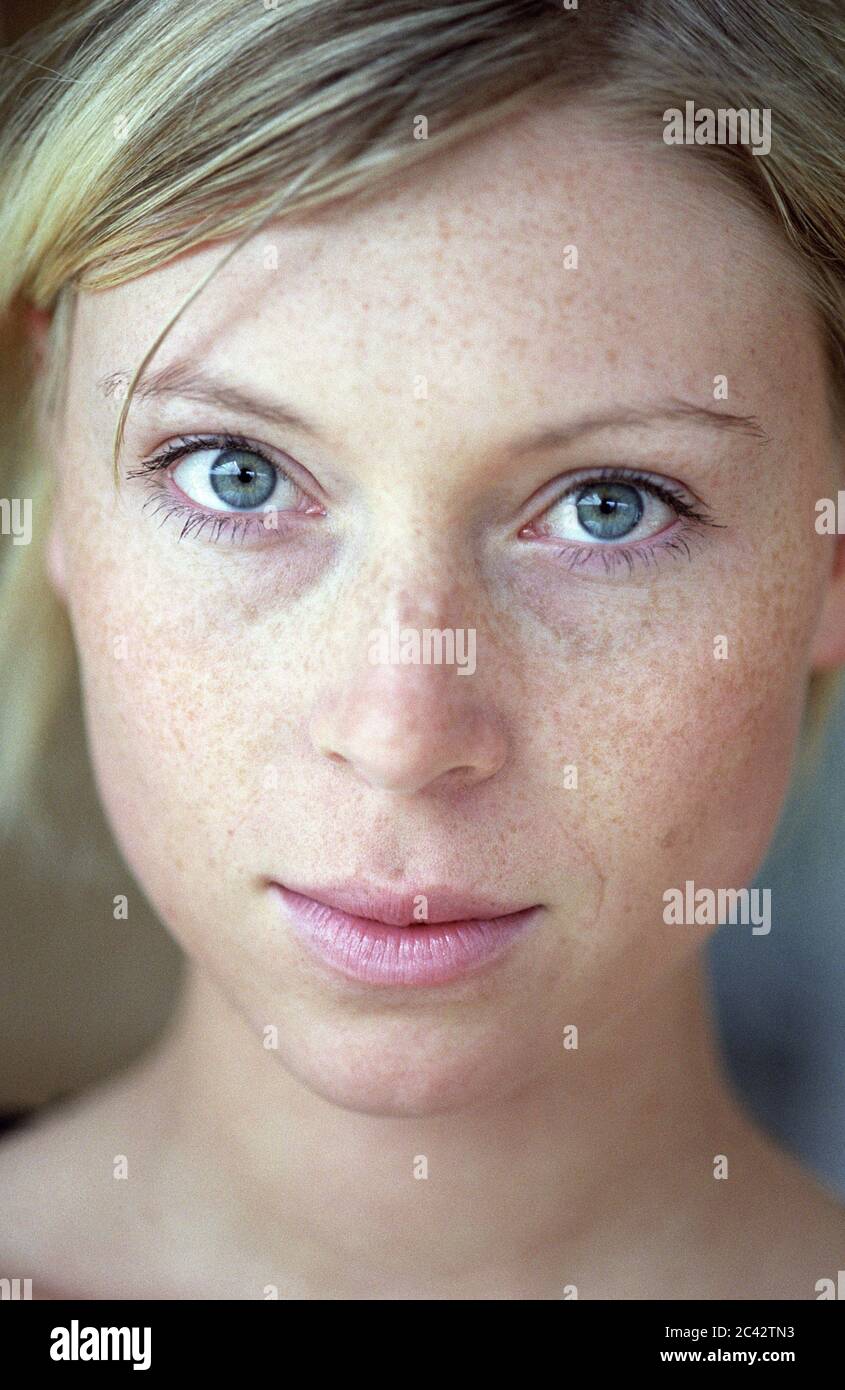 Dreamily look hi-res stock photography and images - Alamy