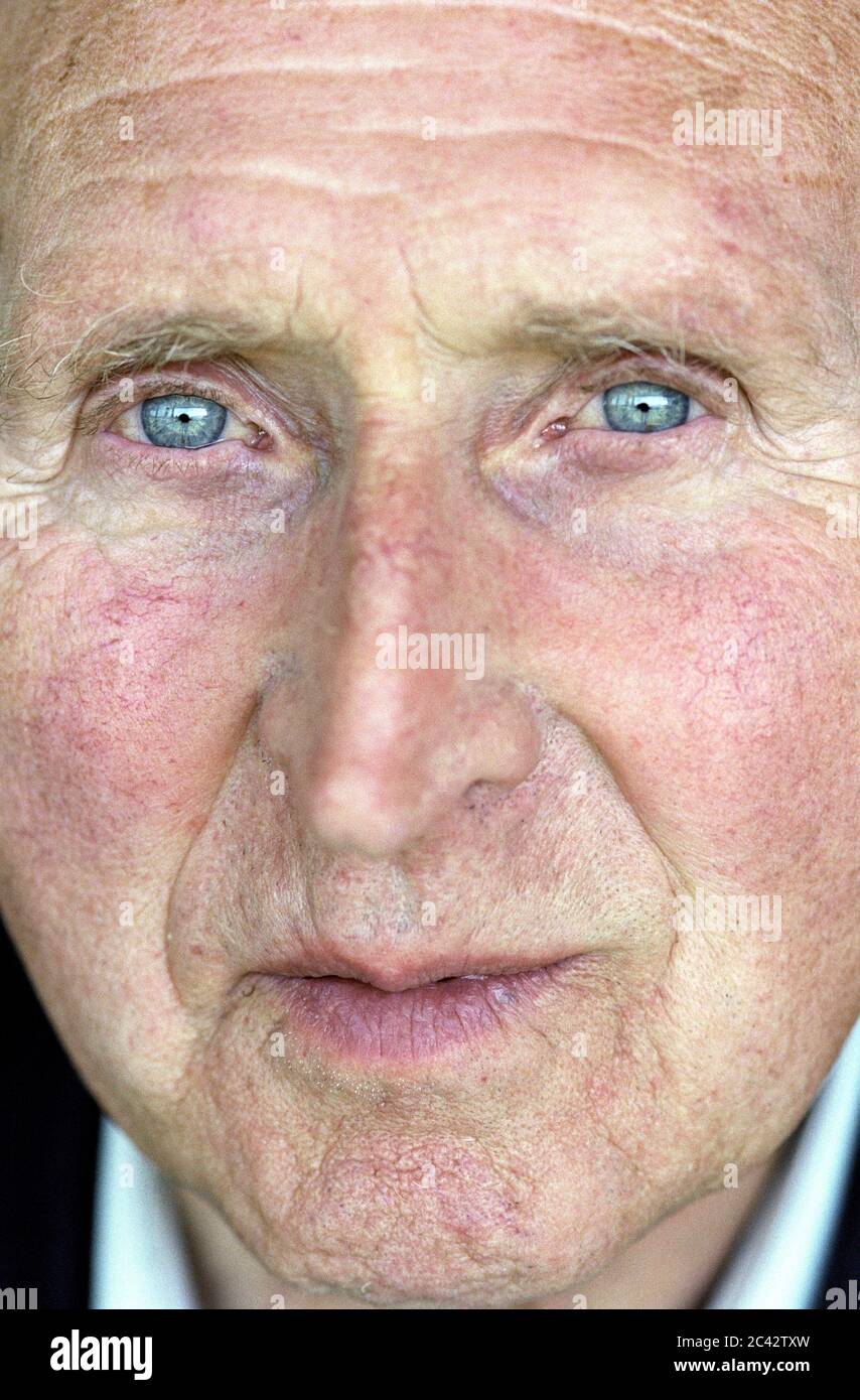 Portrait of an old man - expression - age Stock Photo - Alamy