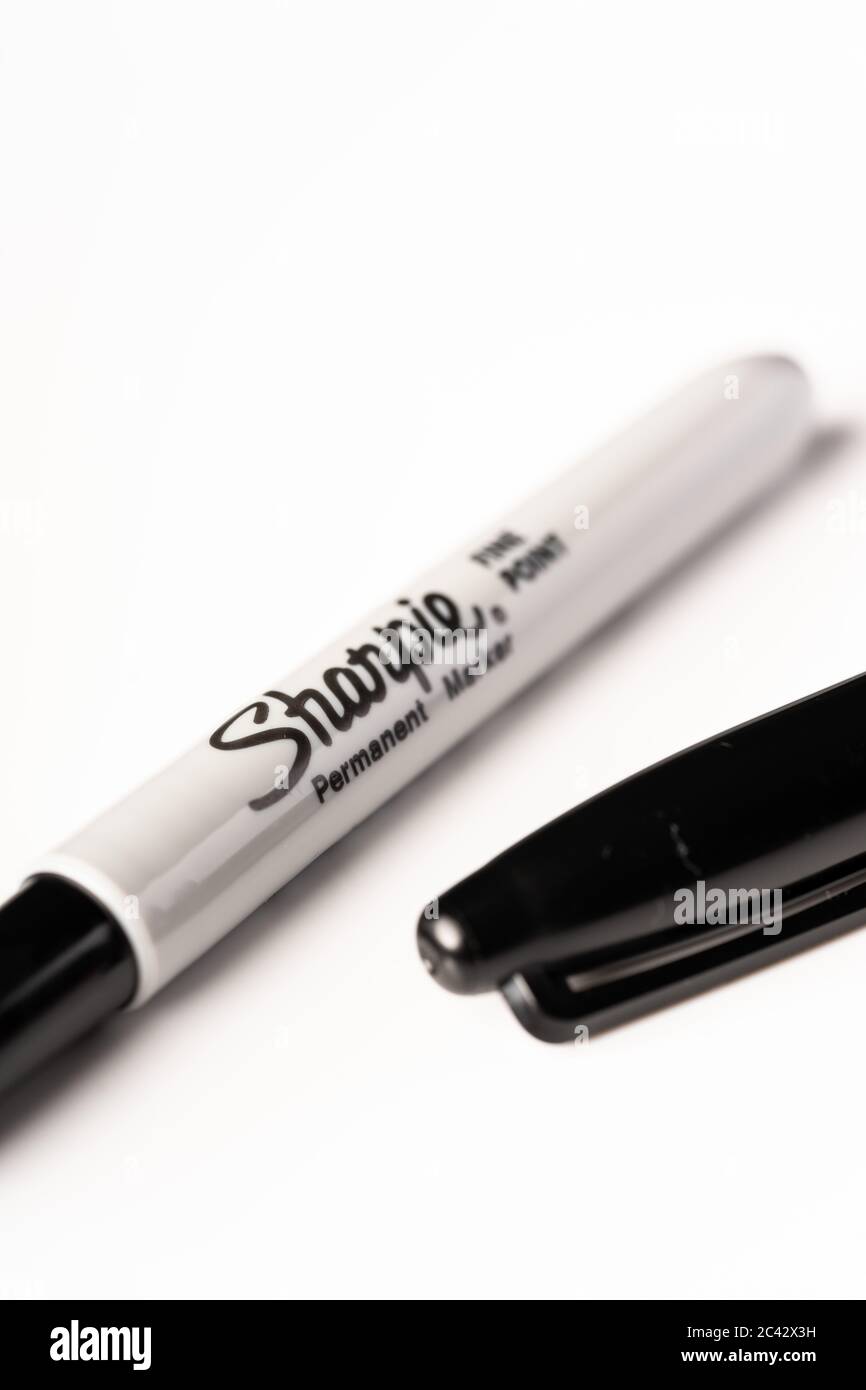 “SHARPIE” permanent marker pen isolated against white Stock Photo - Alamy