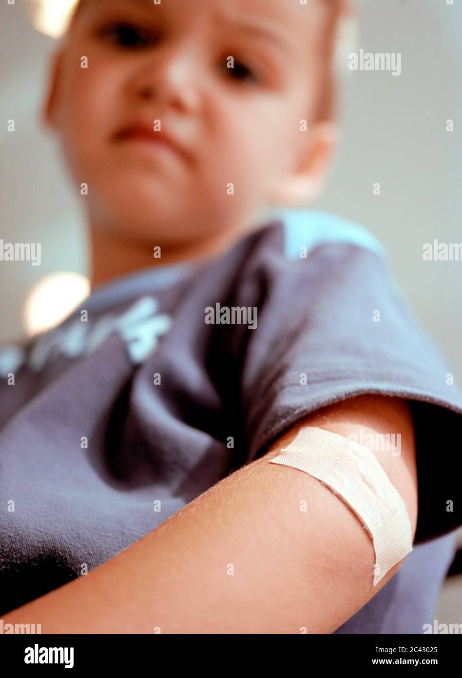 Wound arm child hi-res stock photography and images - Alamy
