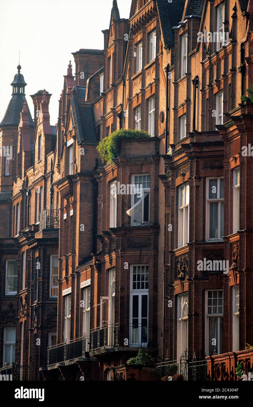 Old brick building - house front - architecture Stock Photo - Alamy