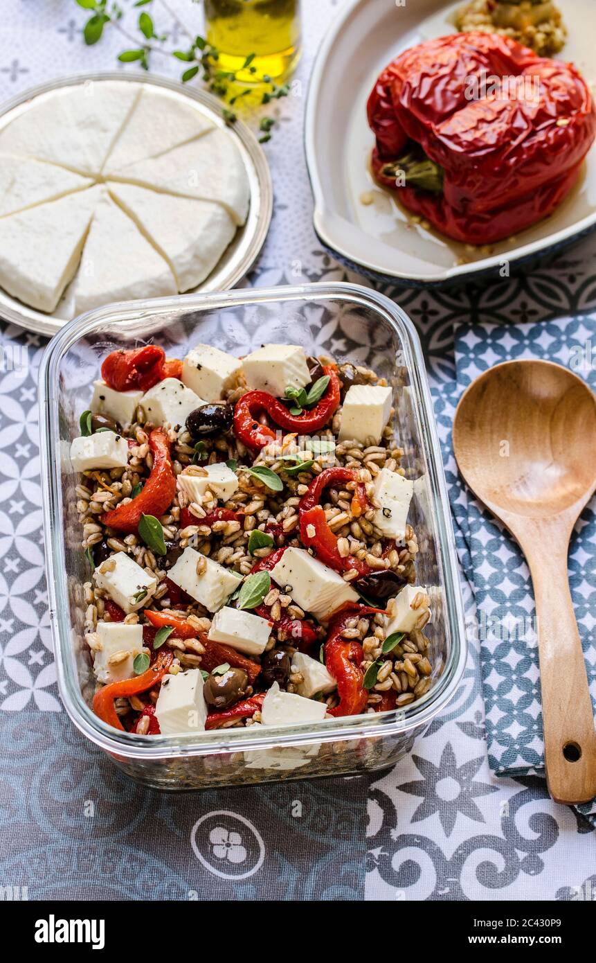 Sandwich box with farro salad Stock Photo - Alamy