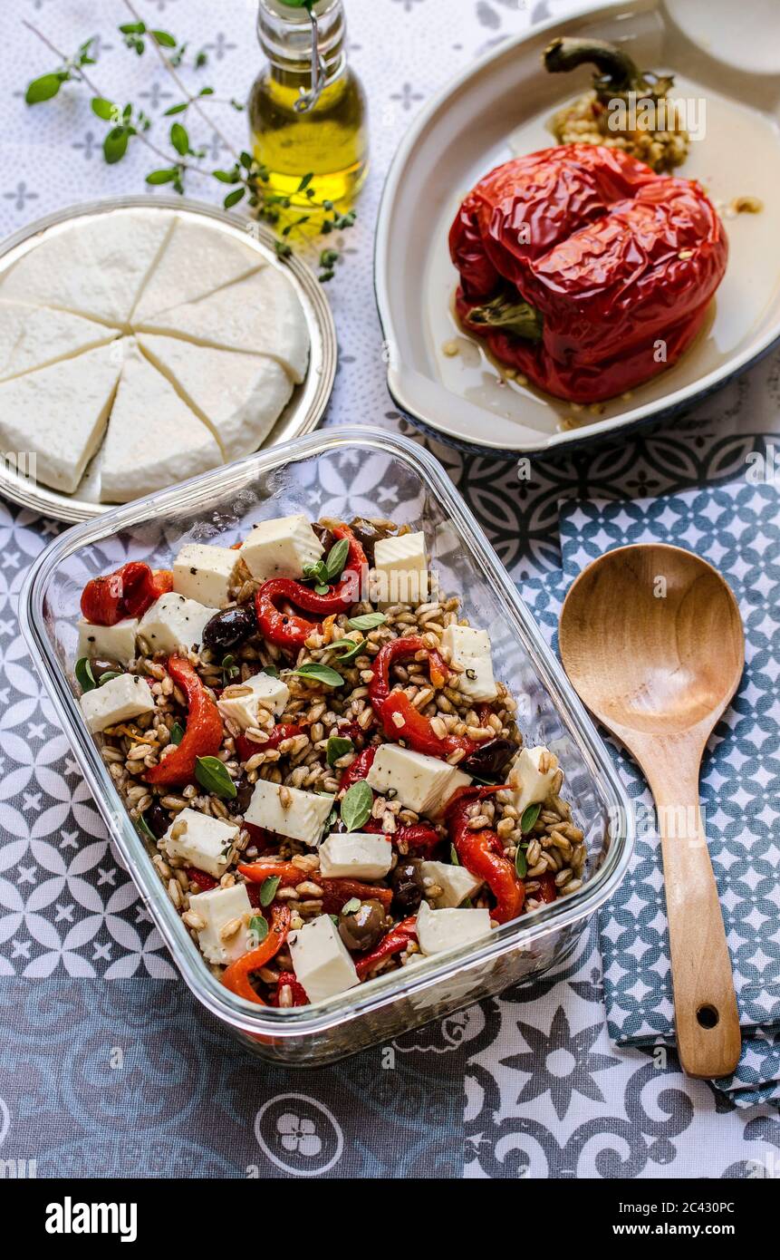 Sandwich box with farro salad Stock Photo - Alamy