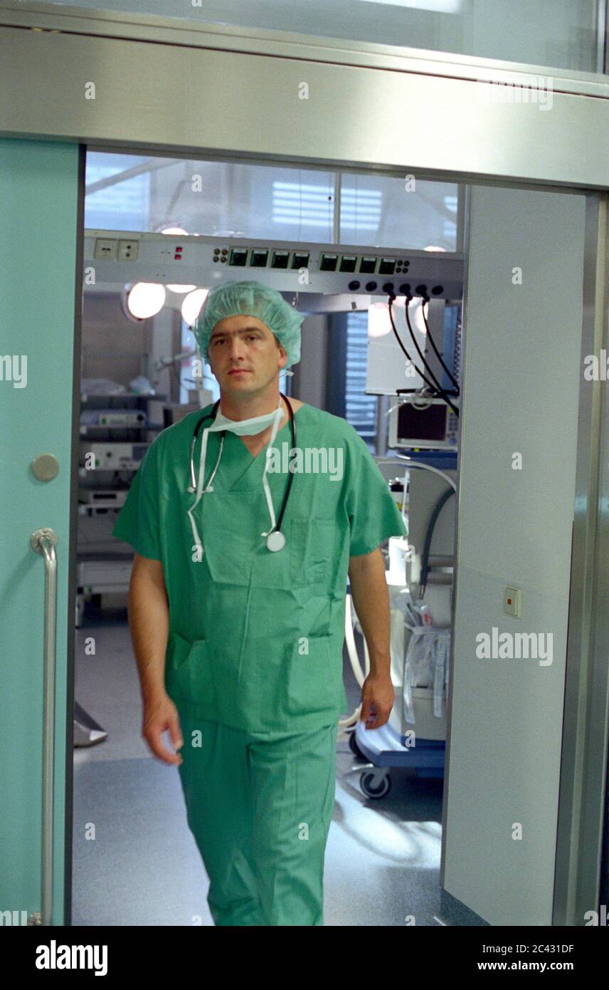 Doctor - operating room - hospital Stock Photo - Alamy