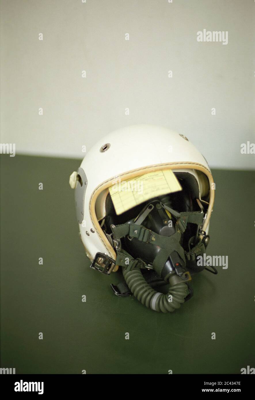 Pilots helmet hi-res stock photography and images - Alamy