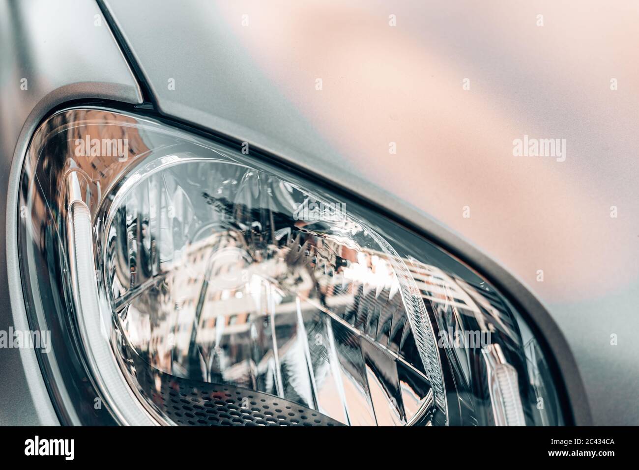 Car without headlights hi-res stock photography and images - Alamy