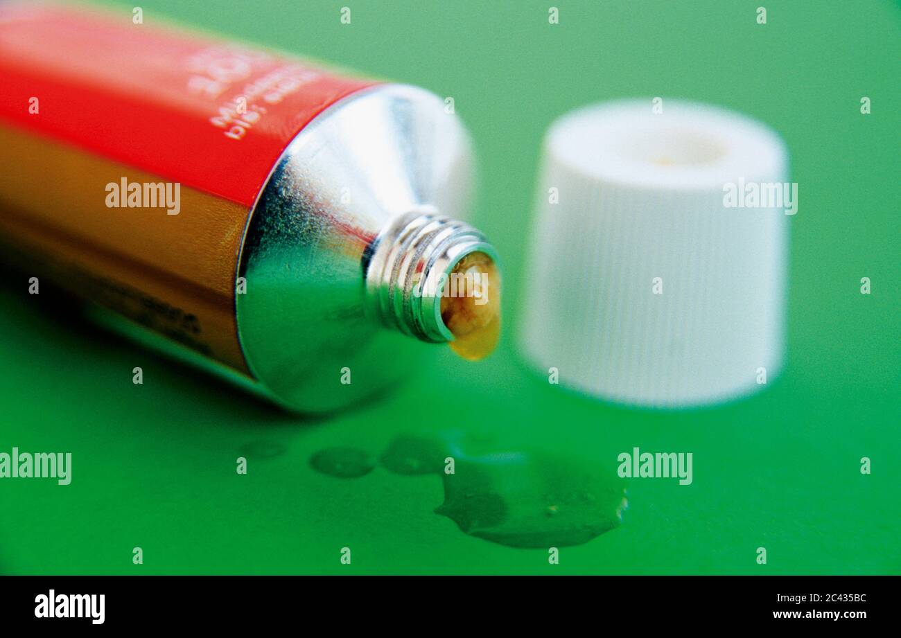 Mustard tube hi-res stock photography and images - Alamy