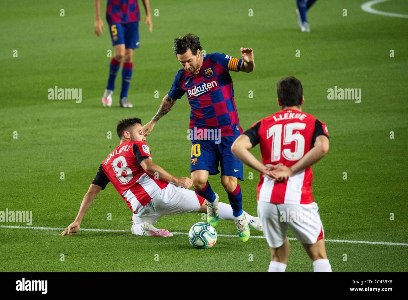 Barcelonas lionel messi controls ball hi-res stock photography and ...