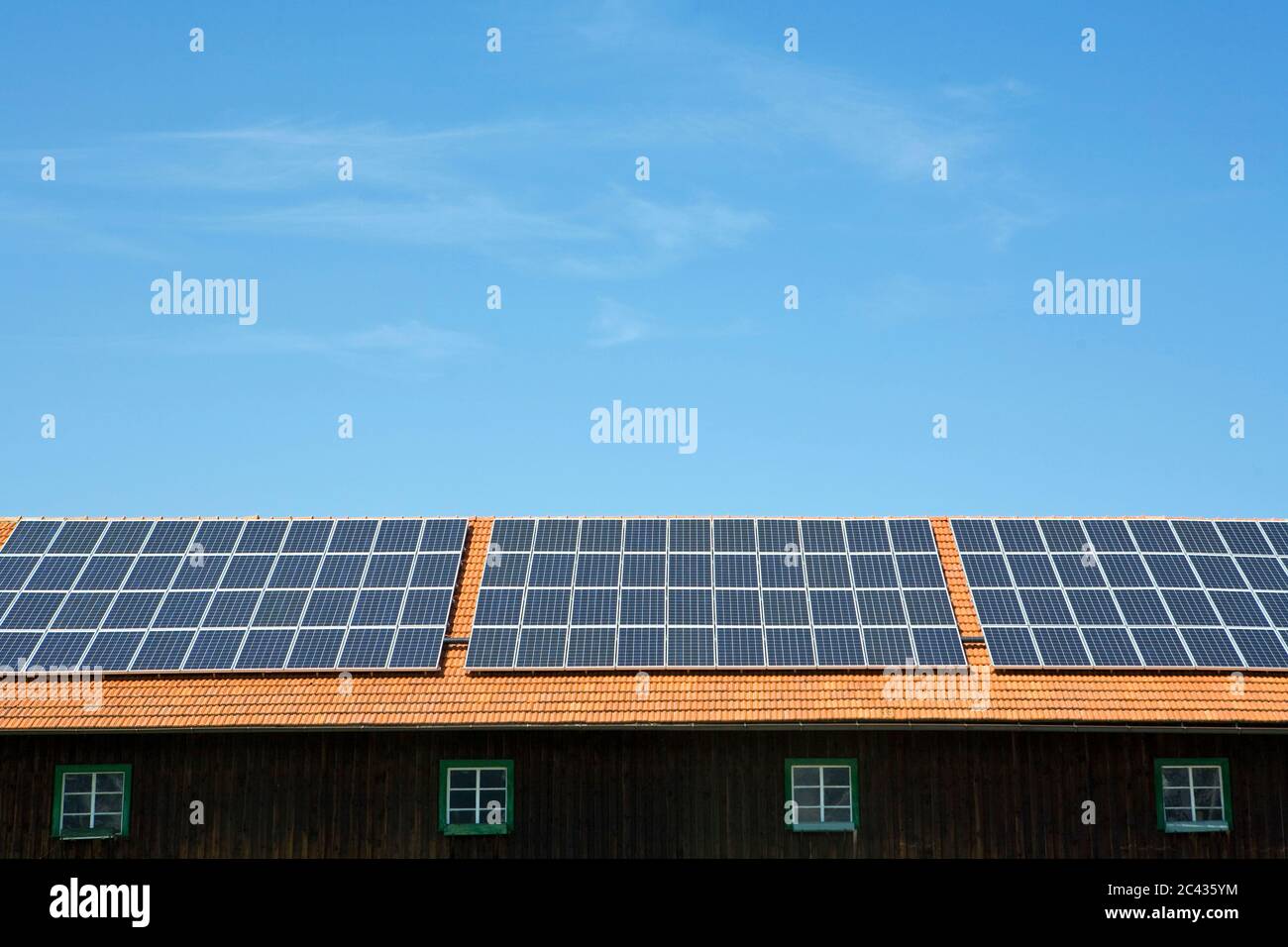 Roof panels parallel hi-res stock photography and images - Alamy