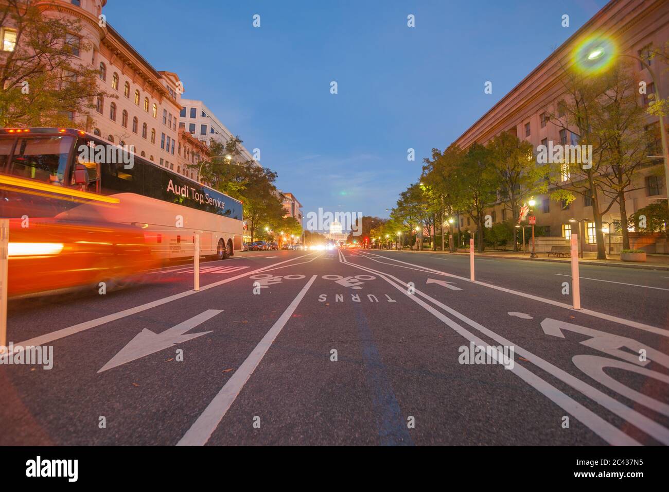 Usa washington dc traffic lights hi-res stock photography and images ...