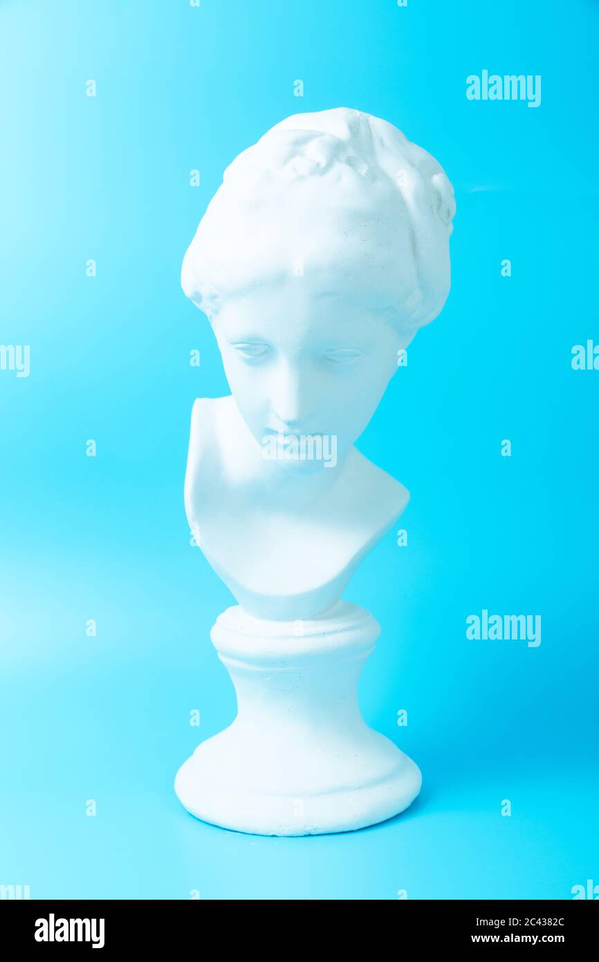 Head plaster hi-res stock photography and images - Alamy