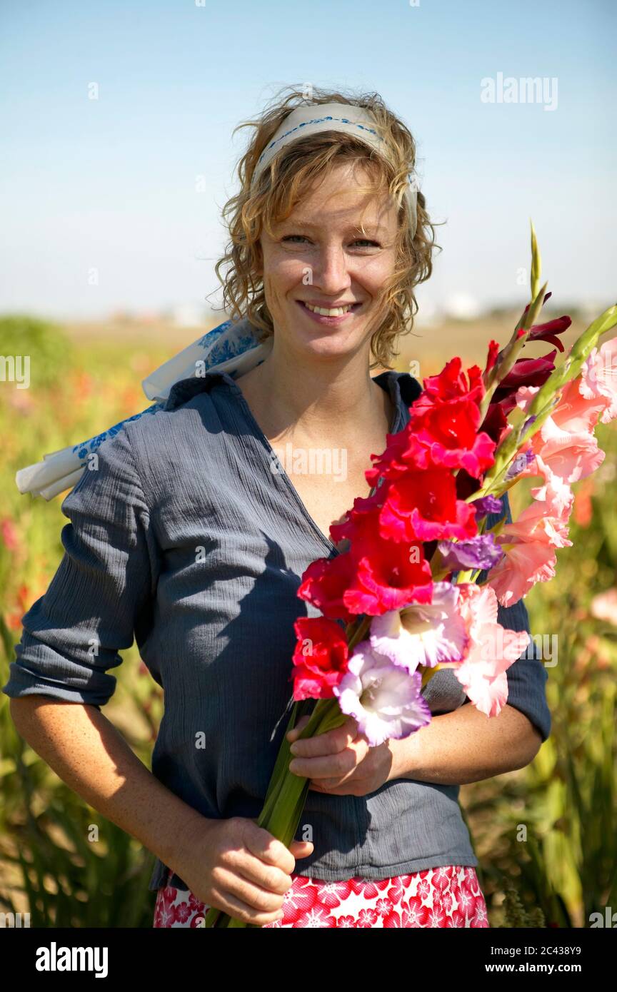 Long stalks of flowers hi-res stock photography and images - Alamy
