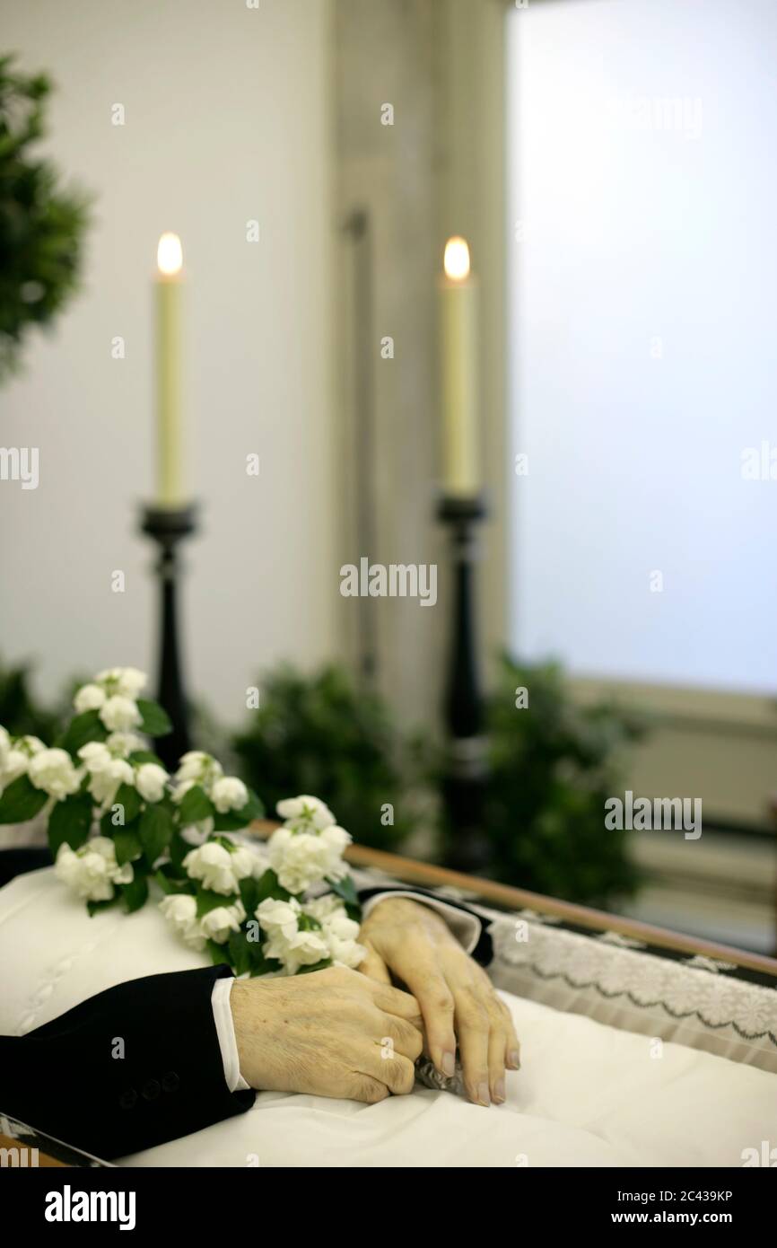 Exposed corpse (detail Stock Photo - Alamy