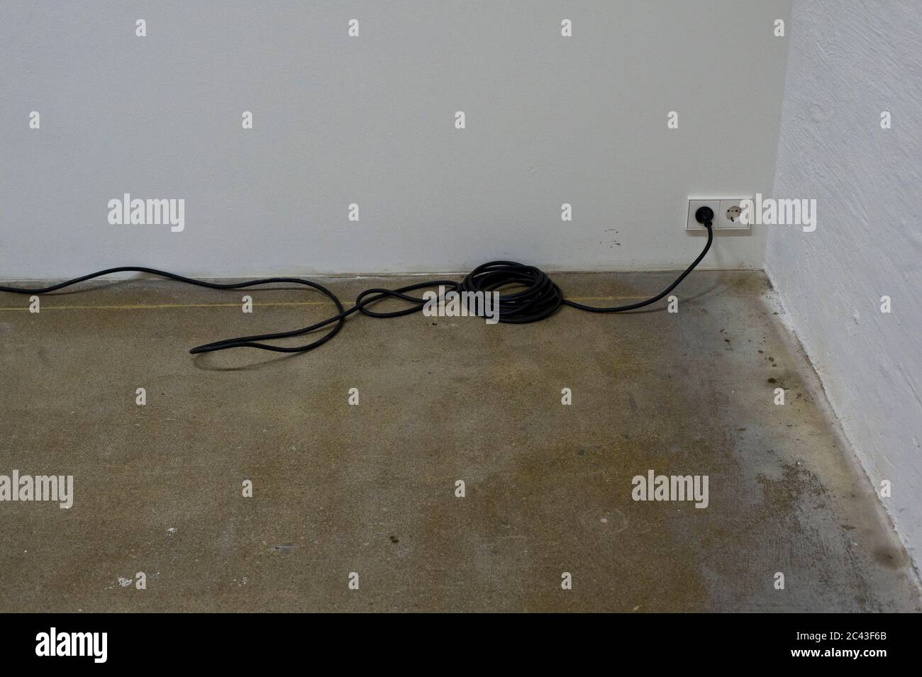 Electro cables hi-res stock photography and images - Alamy