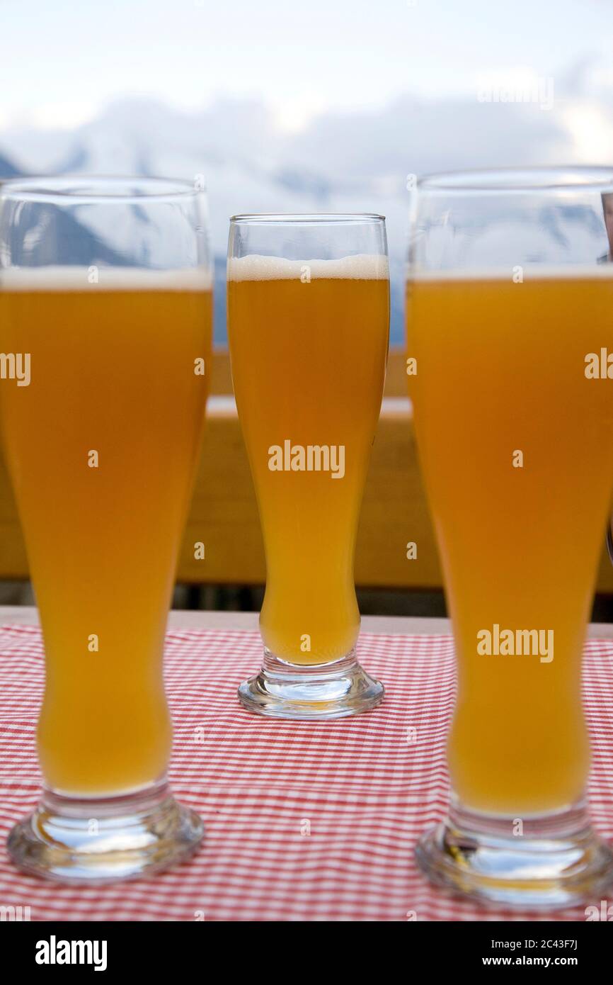 Beers on a table hi-res stock photography and images - Alamy