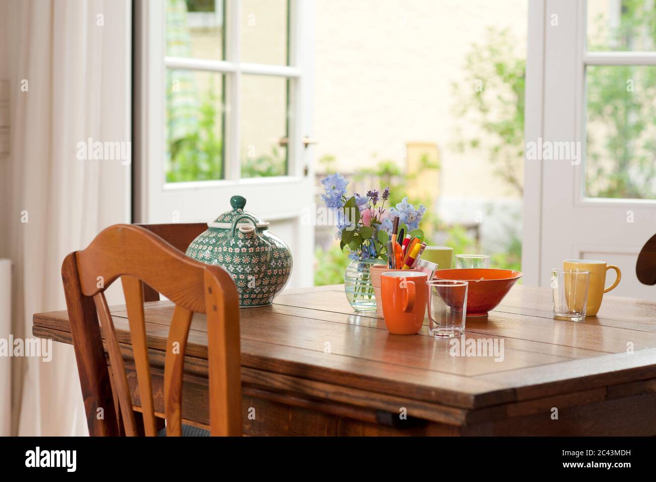 In front of open hi-res stock photography and images - Alamy