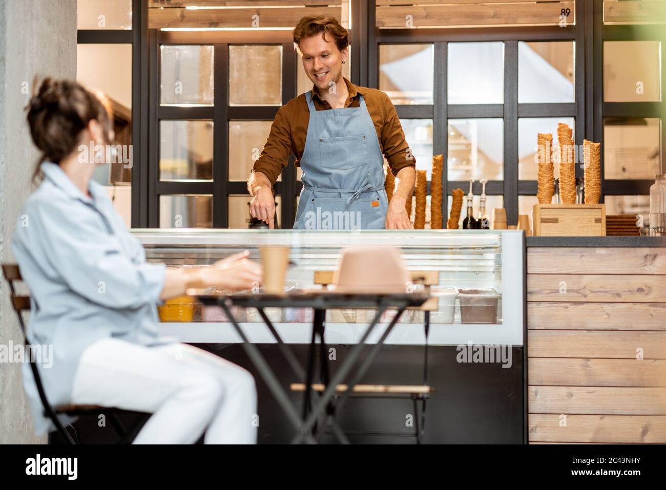 Customer cafeteria hi-res stock photography and images - Alamy