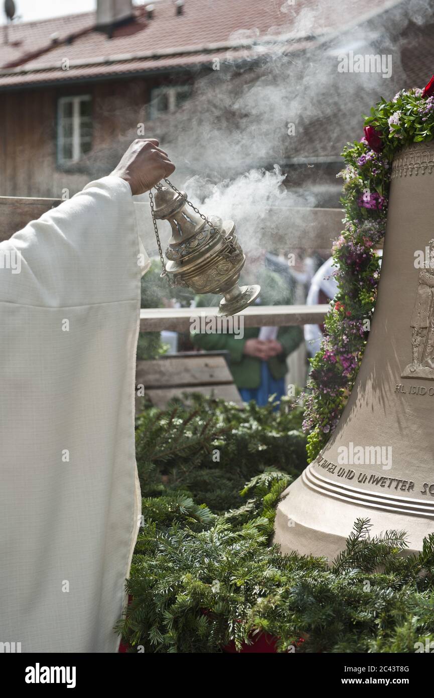 Consecration parade hi-res stock photography and images - Alamy