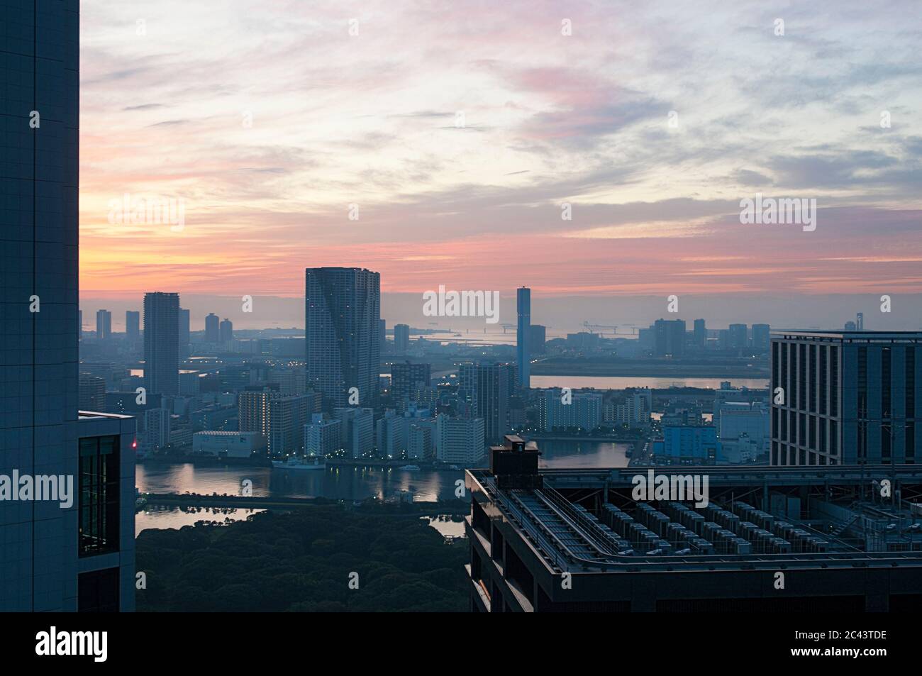 Tokyo, Japan skyline at sunset Stock Photo - Alamy
