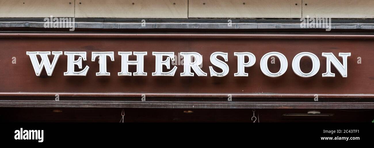 Wetherspoons logo wetherspoon logo hi-res stock photography and images ...