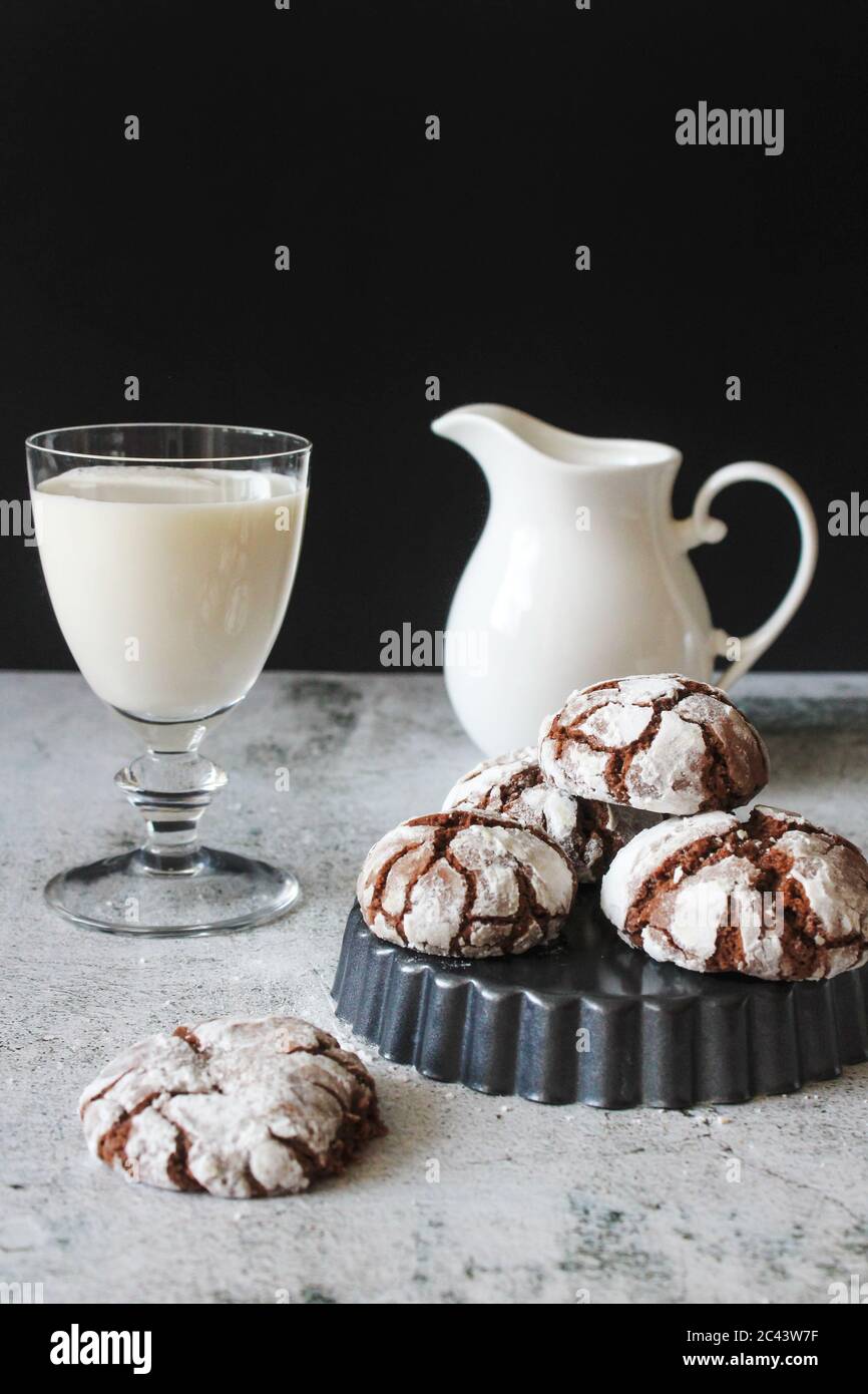 Sweet chocolate crinkle cookies made hi-res stock photography and ...