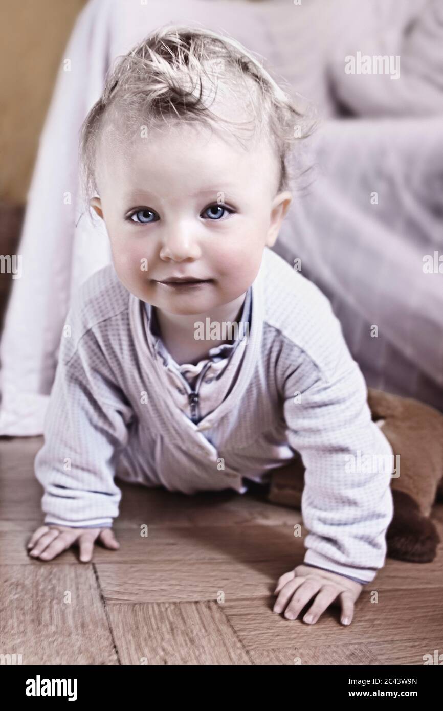 Crawling humans hi-res stock photography and images - Alamy