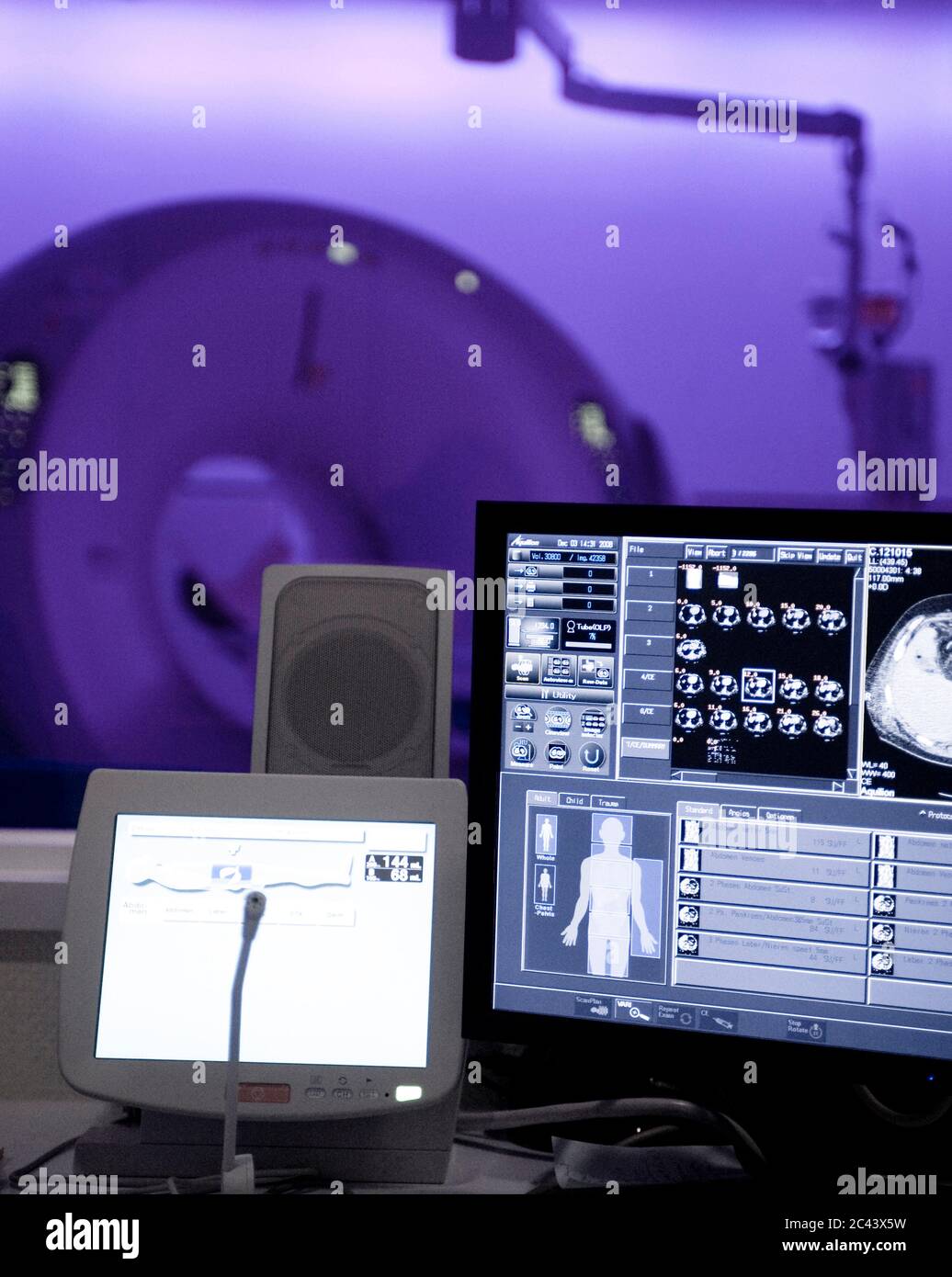 Computer tomograph hi-res stock photography and images - Alamy