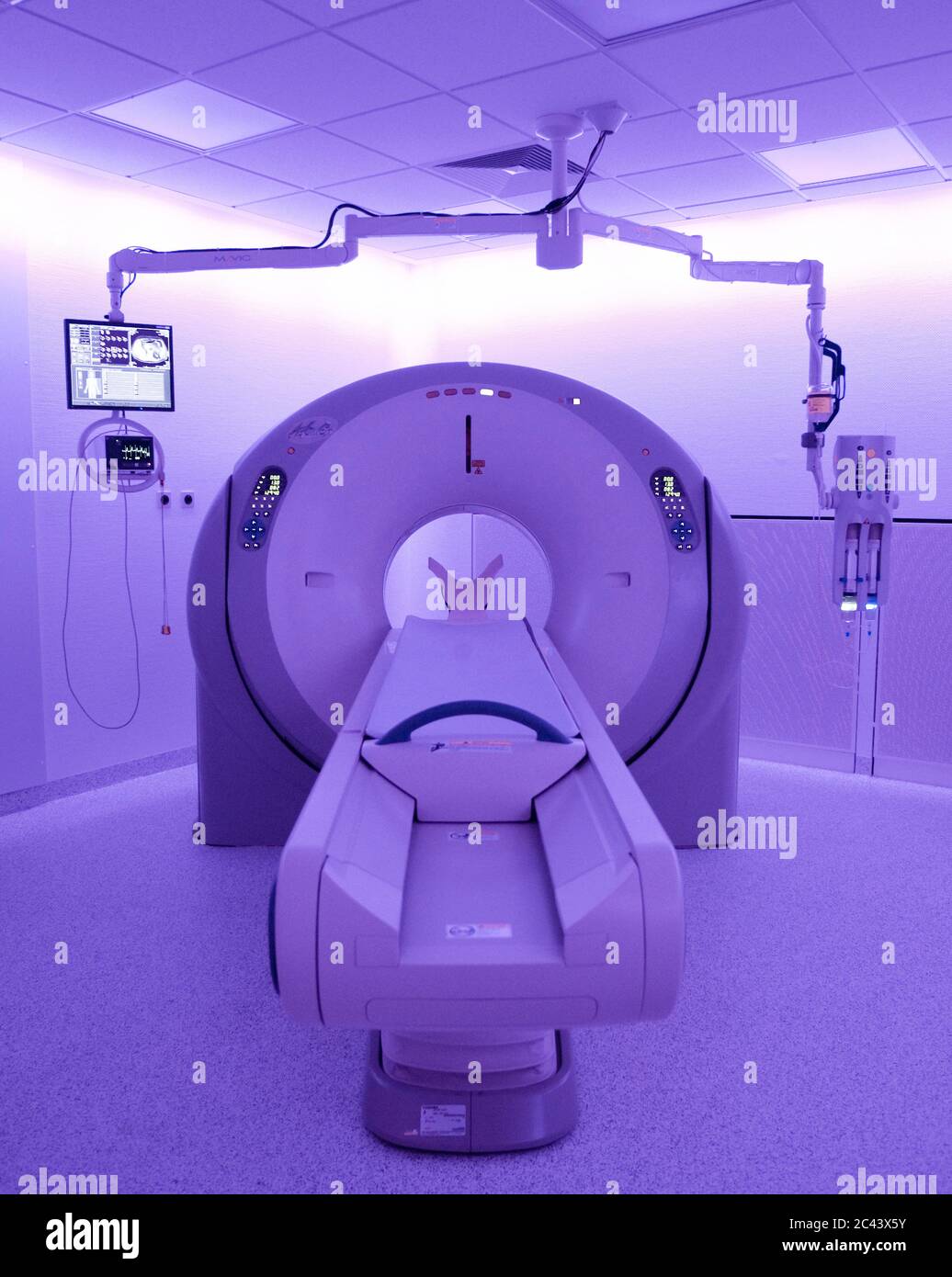 Computer tomograph hi-res stock photography and images - Alamy