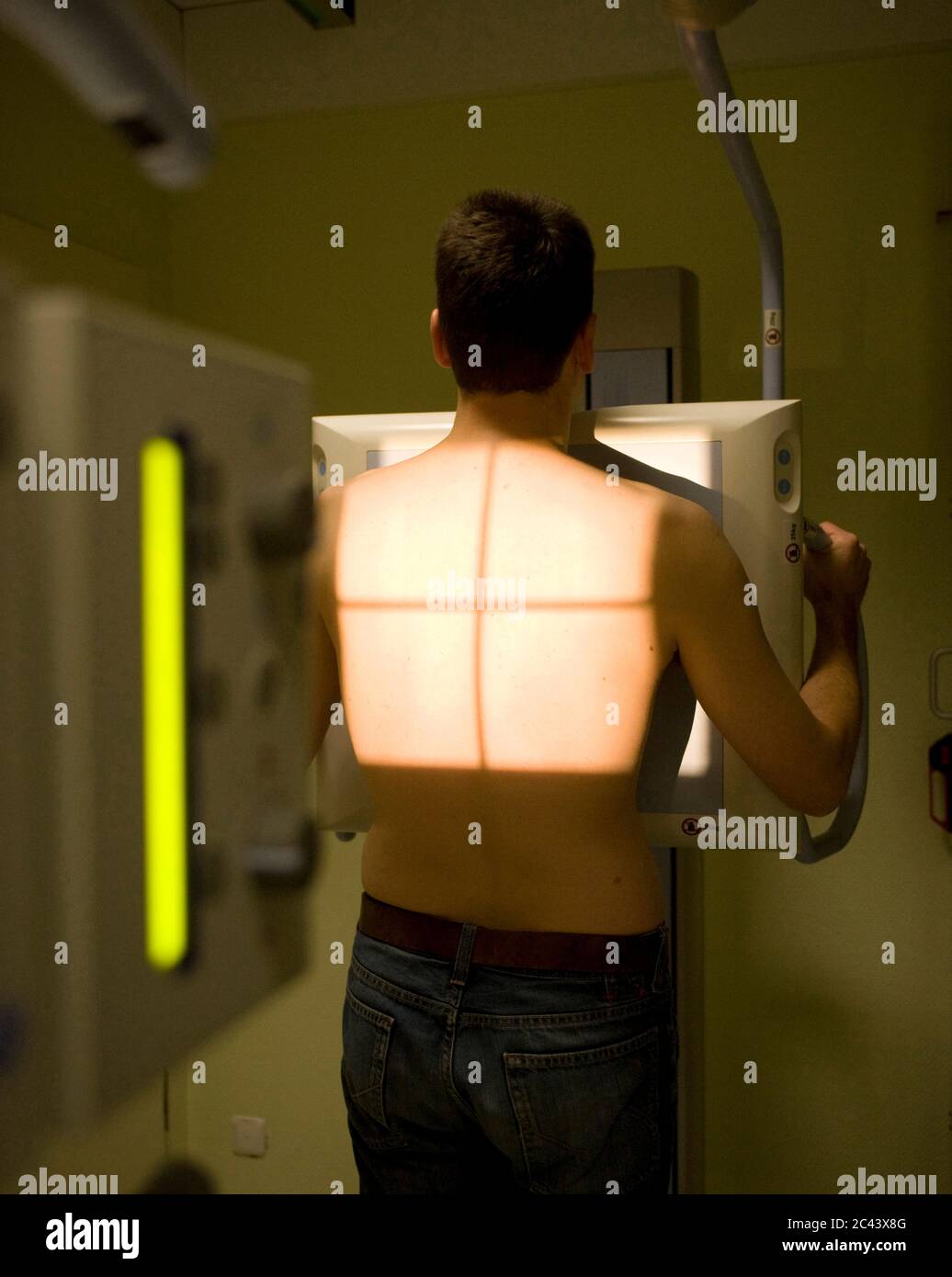 X-ray of patient in hospital Stock Photo - Alamy