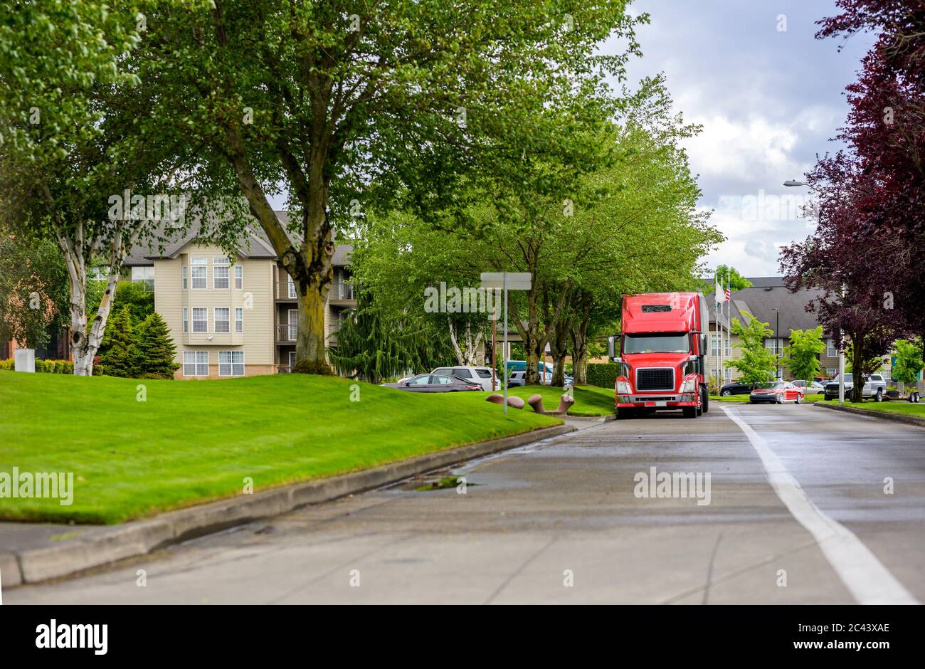 Tractor parking residential building hi-res stock photography and ...
