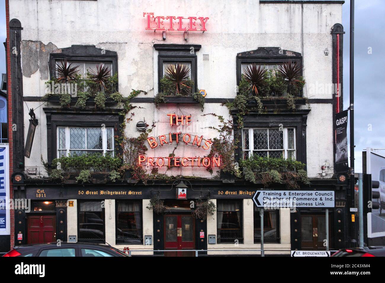 Pub exterior central manchester england hi-res stock photography and ...