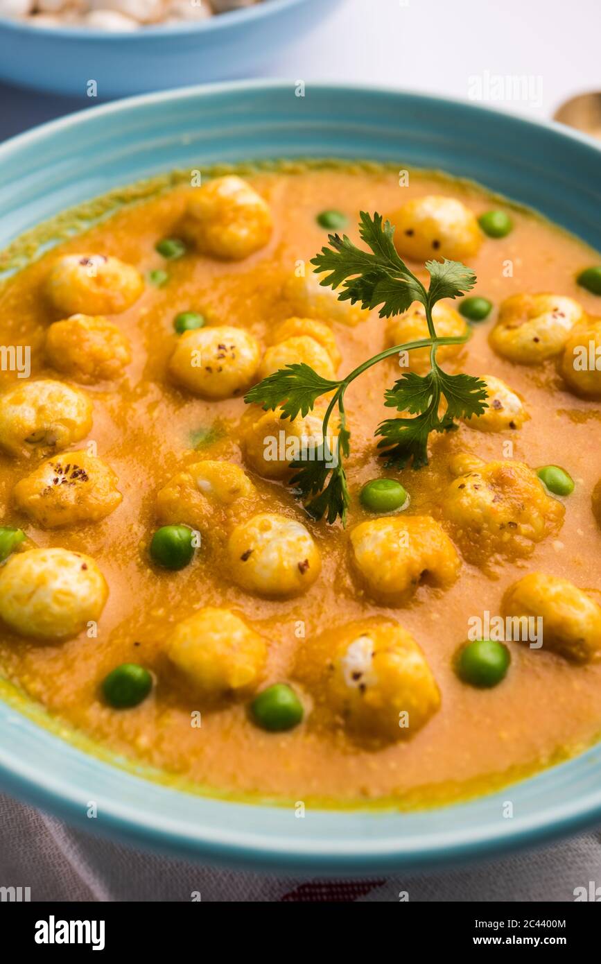 Phool Makhana Matar Gravy Sabzi or Lotus Seeds peas curry is an Indian ...